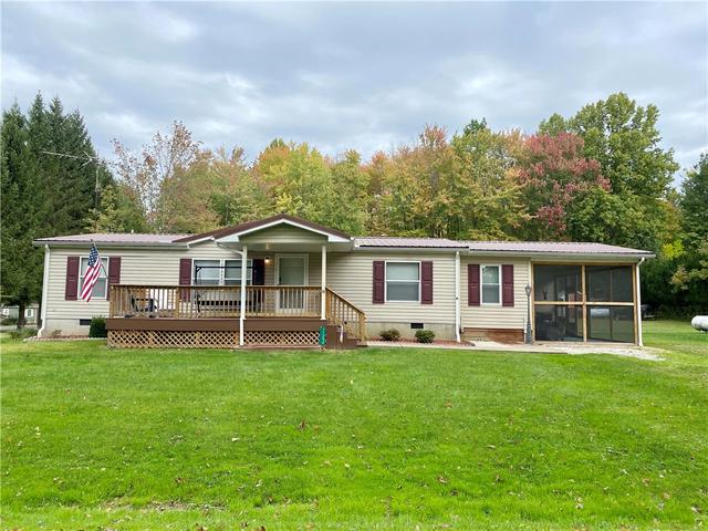 11294 N Lake Rd, Espyville, PA 16424 | 50 Photos - Movoto