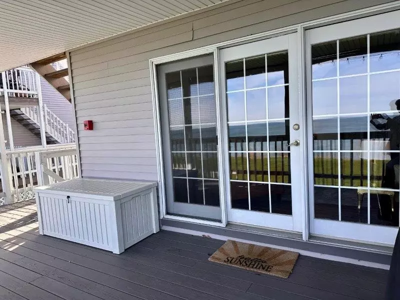 3306 Baer Beach Rd #D-4, Erie, PA 16505 | 36 Photos - Movoto