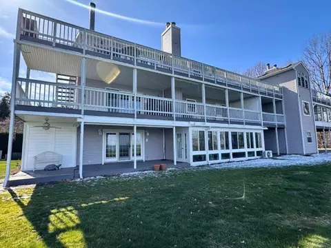 3306 Baer Beach Rd #D-4, Erie, PA 16505 | 36 Photos - Movoto