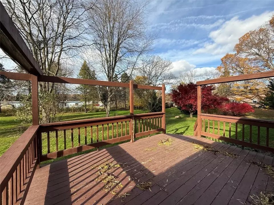 9912 Old Ridge Rd, Girard, PA 16417 | MLS# 188757 | 25 Photos - Movoto