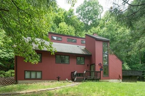 322 Hackett Rd, Hampton, NJ 08827 - Movoto.com