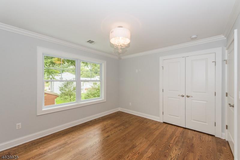 81 N Ashby Ave, Livingston, NJ 07039 | 25 Photos - Movoto