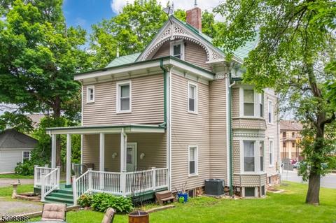 10 Ledgewood Ave, Netcong, NJ 07857 | 24 Photos | MLS #3736989 - Movoto