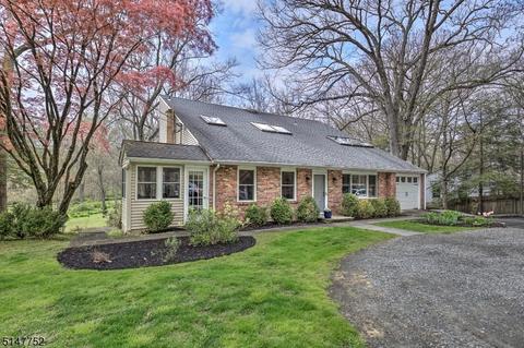 41 Roxiticus Rd, Mendham, NJ 07945 | 33 Photos | MLS #3780293 - Movoto