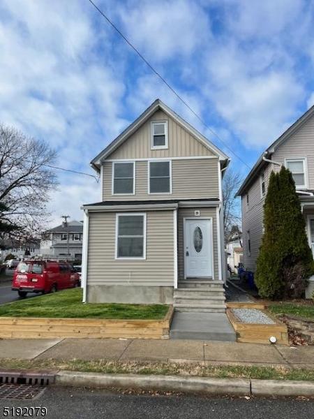 Single Family Homes for Sale in Dover NJ