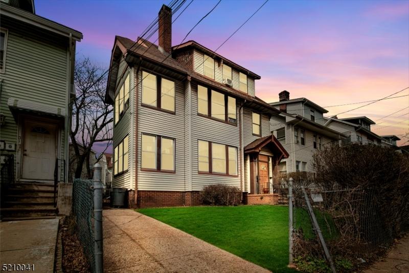 27 Leo Pl, Newark, NJ 07108 - Movoto