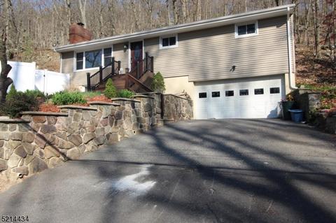 495 Cotluss Rd, Riverdale, NJ 07457 - Movoto.com