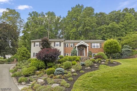90 Sun Valley Way, Morris Plains, NJ 07950 | 25 Photos | MLS #3847889 ...