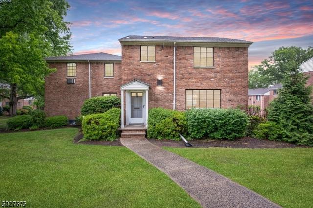 29 Troy Dr, Springfield, NJ 07081 | 21 Photos | MLS #3850074 - Movoto