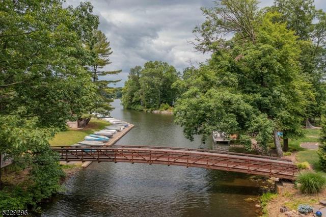 329 Pines Lake Dr, Wayne, NJ 07470 | 25 Photos - Movoto