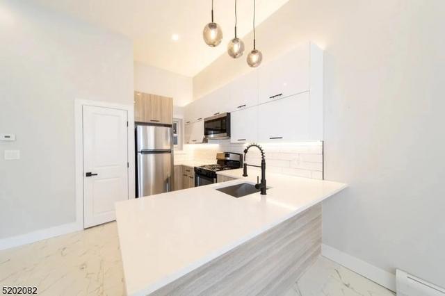 522 Martin Luther King Jr Dr, Jersey City, NJ 07305 | 50 Photos - Movoto