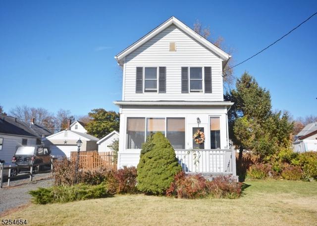 31 Railroad Ave, Helmetta, NJ 08828 | 27 Photos - Movoto