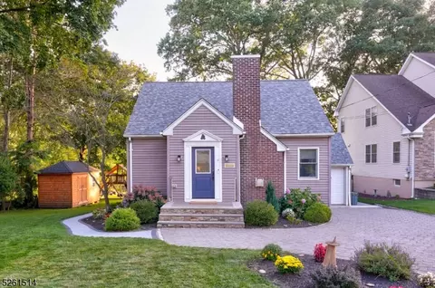 4 Lake Pl, Boonton, NJ 07005 | 33 Photos - Movoto