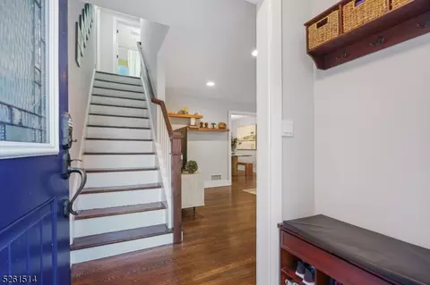 4 Lake Pl, Boonton, NJ 07005 | 33 Photos - Movoto