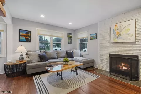 4 Lake Pl, Boonton, NJ 07005 | 33 Photos - Movoto