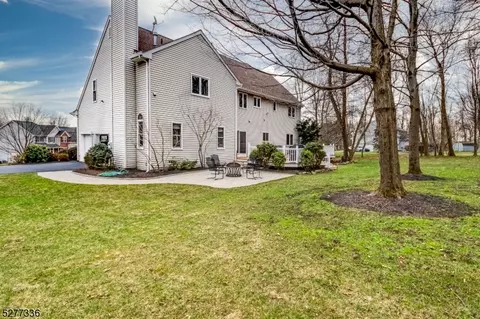 5 Arrow Ct, Mount Olive, NJ 07836 | 39 Photos - Movoto
