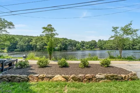 1792 Clinton Rd, West Milford Twp, NJ 07421 | 42 Photos - Movoto