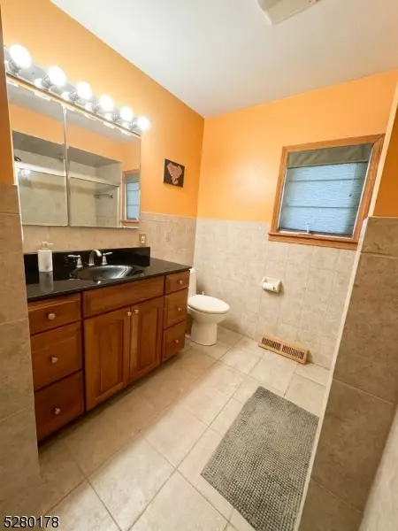 38 Compass Ave, West Milford, NJ 07480 | 33 Photos - Movoto