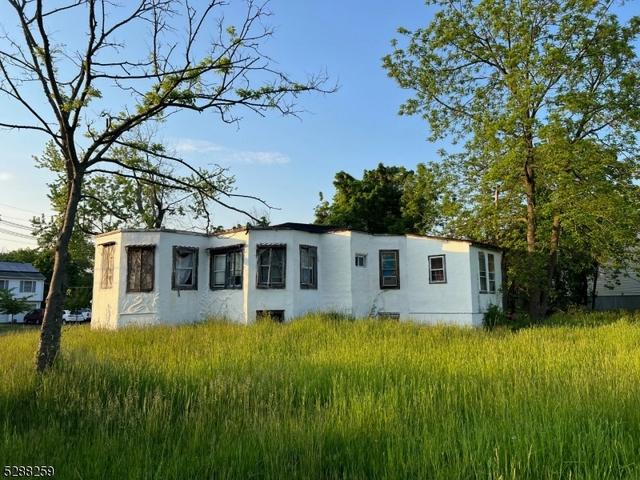 143 School St, Piscataway, NJ 08854 | 14 Photos - Movoto