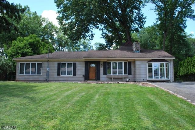 9 Pine St, Green Brook, NJ 08812 | 34 Photos - Movoto