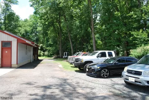 9 Pine St, Green Brook, NJ 08812 | 34 Photos - Movoto