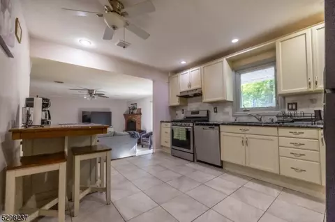 207 E Crescent Ave, Ramsey, NJ 07446 | 43 Photos - Movoto