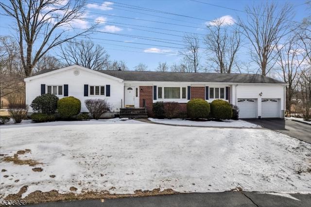 15 Pin Oak Rd, West Caldwell, NJ 07006 | MLS# 3946933 | 34 Photos - Movoto