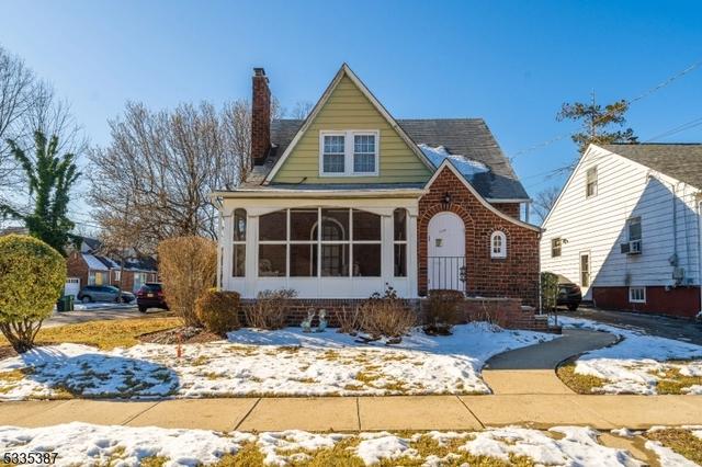 418 E 5th Ave, Roselle, NJ 07203 | MLS# 3949394 | 14 Photos - Movoto