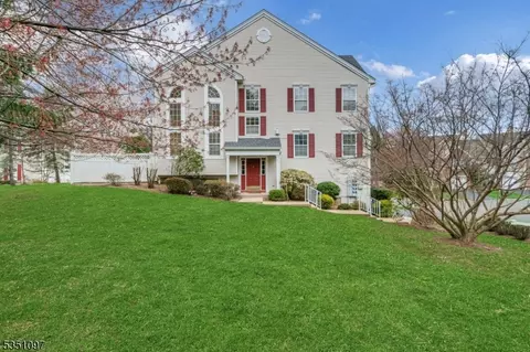 6 Raleigh Ct, Basking Ridge, NJ 07920 | MLS# 3962752 | 30 Photos - Movoto