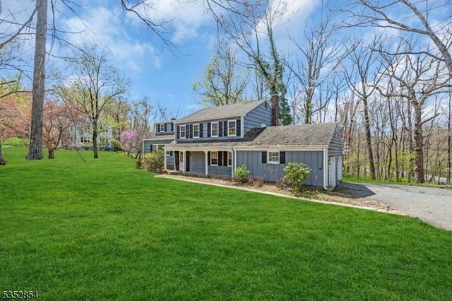 5 Archgate Rd, Basking Ridge, NJ 07920 | MLS# 3958403 | 45 Photos - Movoto