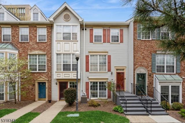 43 Howard Ct, Newark, NJ 07103 | MLS# 3959530 | 11 Photos - Movoto