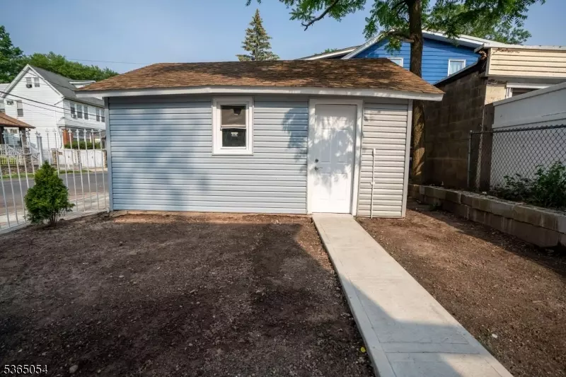 190 Alexander St, Newark, NJ 07106 | MLS# 3969462 | 37 Photos - Movoto