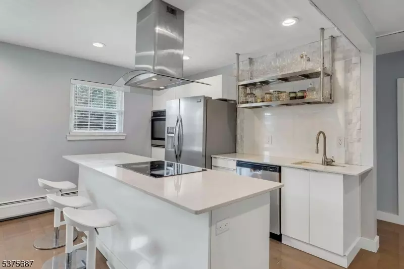 1309 Valley Rd # B, Wayne, NJ 07470 | MLS# 3978859 | 16 Photos - Movoto