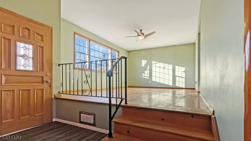 3 Susan Ct, Piscataway, NJ 08854 | MLS# 4001682 | 25 Photos - Movoto