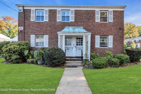 53 Manor Dr, Red Bank, NJ 07701 | 35 Photos | MLS #22232825 - Movoto