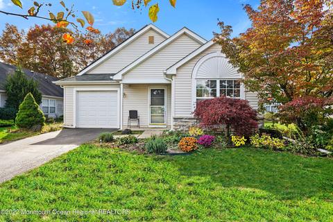 4 Schoolhouse Ln, Lakewood, NJ 08701 - Movoto