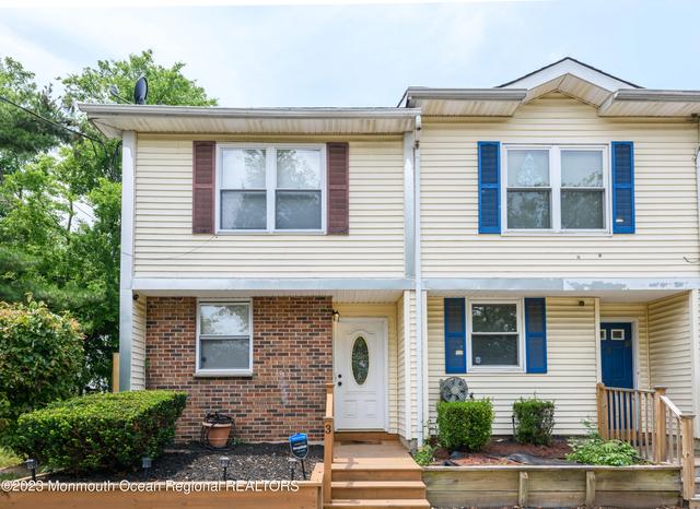 3 Florida Grove Rd #1, Keasbey, NJ 08832 | 26 Photos | MLS #22317924 ...