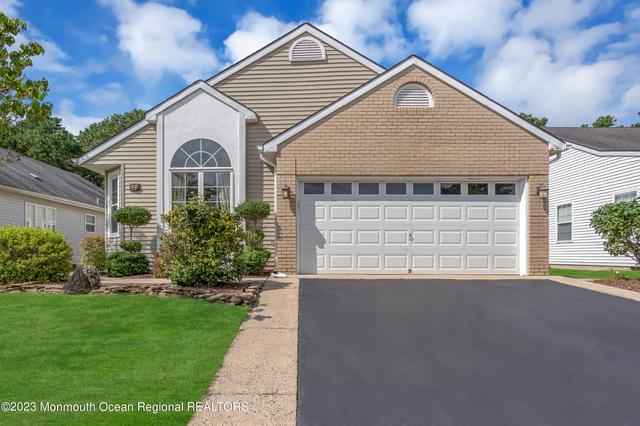 Holiday Heights, NJ Real Estate - Holiday Heights Homes for Sale | Movoto