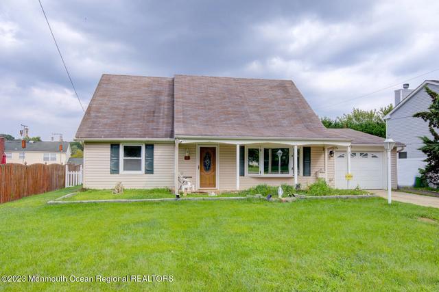 598 Lloyd Rd, Aberdeen, NJ 07747 | 32 Photos - Movoto