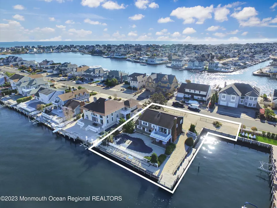 205 Squan Beach Dr, Mantoloking, NJ 08738 | 40 Photos - Movoto