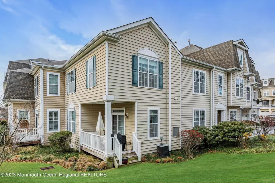 310 April Way, Middletown, NJ 07748 | 31 Photos - Movoto