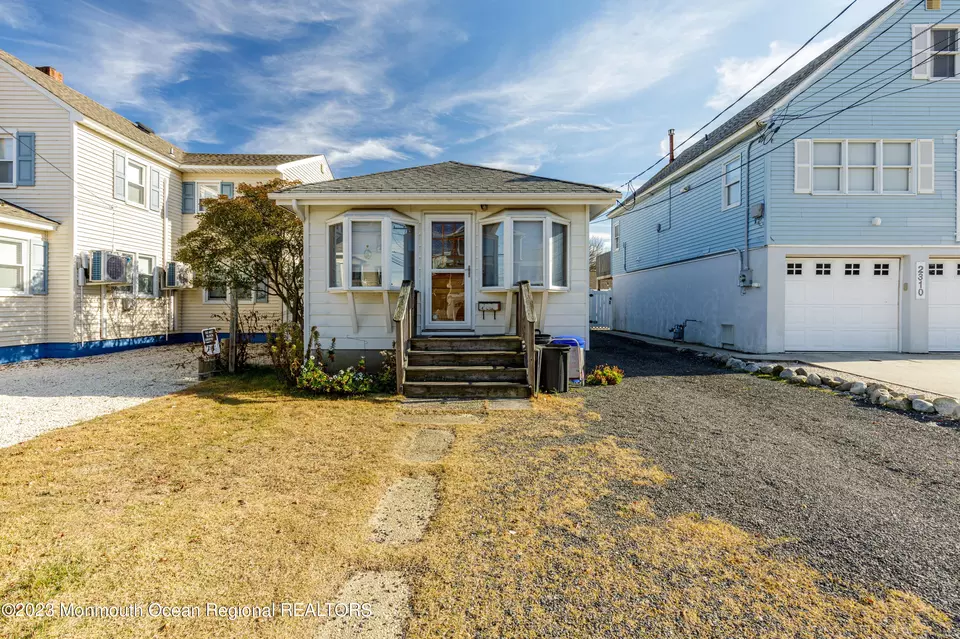 2308 Central Ave, Ship Bottom, NJ 08008 | 24 Photos - Movoto