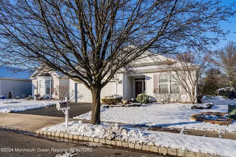 36 Bunker Hill Dr, Allentown, NJ 08501 | 68 Photos - Movoto