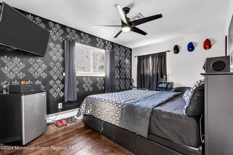 67 Cardinal Dr, Toms River, NJ 08755 | 30 Photos - Movoto