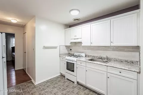 2 Cardinal St # D, Manchester, NJ 08759 | 21 Photos - Movoto