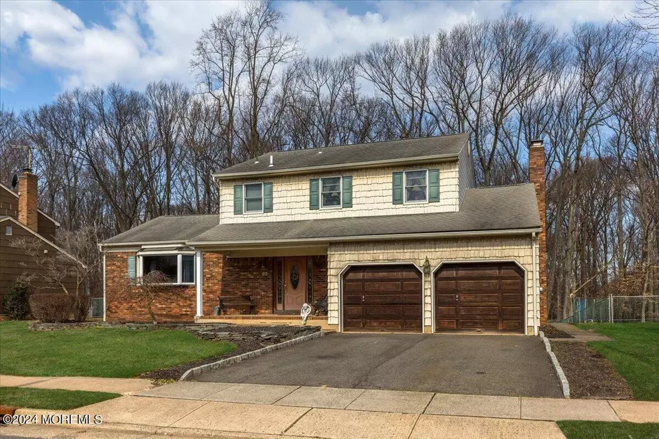 63 Laura Ave, Edison, NJ 08820 | 33 Photos - Movoto