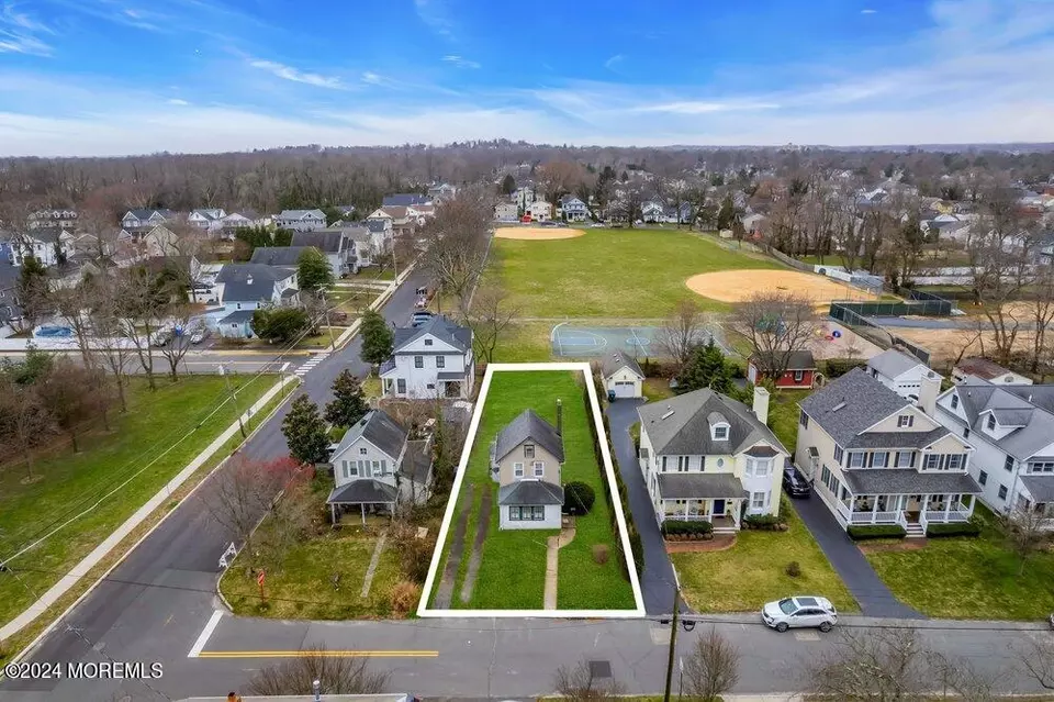 90 Maple Ave, Fair Haven, NJ 07704 | 13 Photos - Movoto