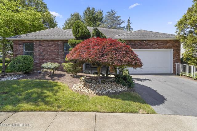 30 Murray Hill Ter, Marlboro, NJ 07746 | 40 Photos - Movoto