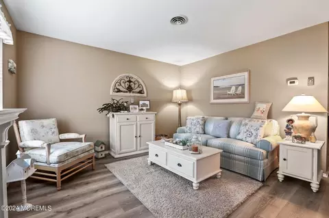 129 Sunset Rd #60, Whiting, NJ 08759 | 20 Photos - Movoto