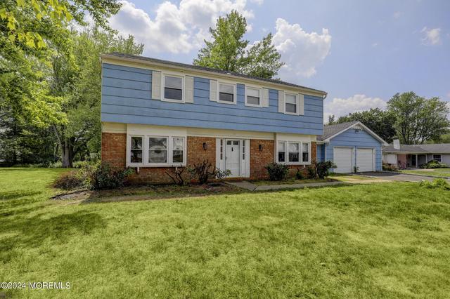 44 Girard St, Marlboro, NJ 07746 | 36 Photos - Movoto